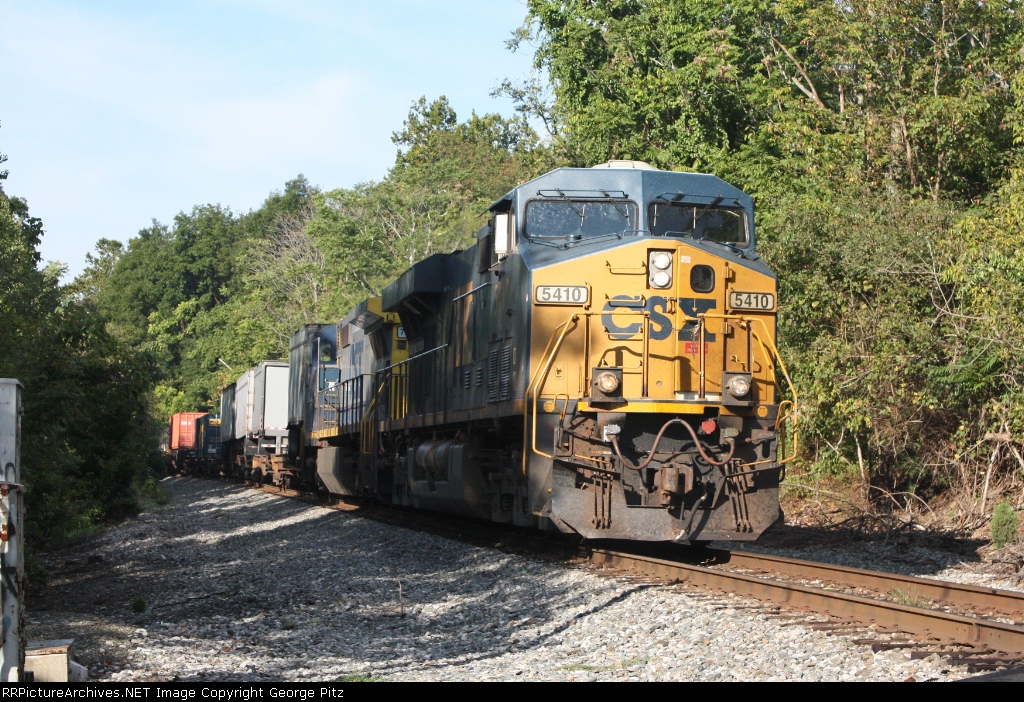Q172 at Jones Road crossing